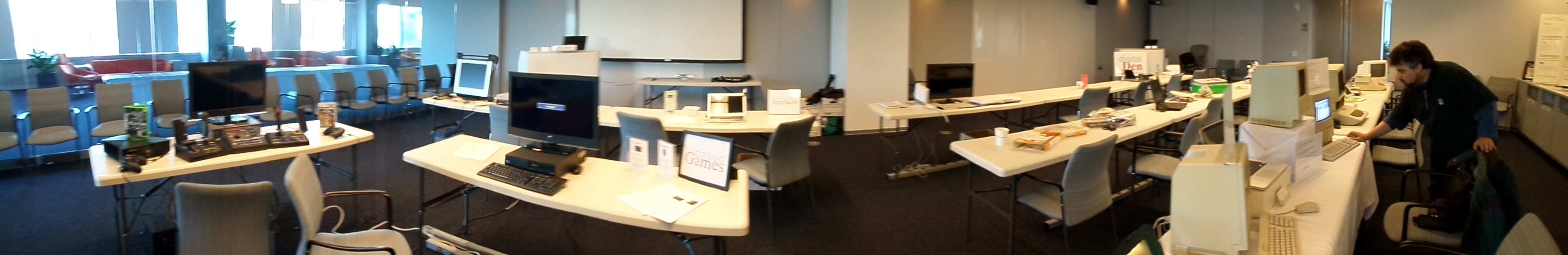 Public Lab & Library | New Computer Museum